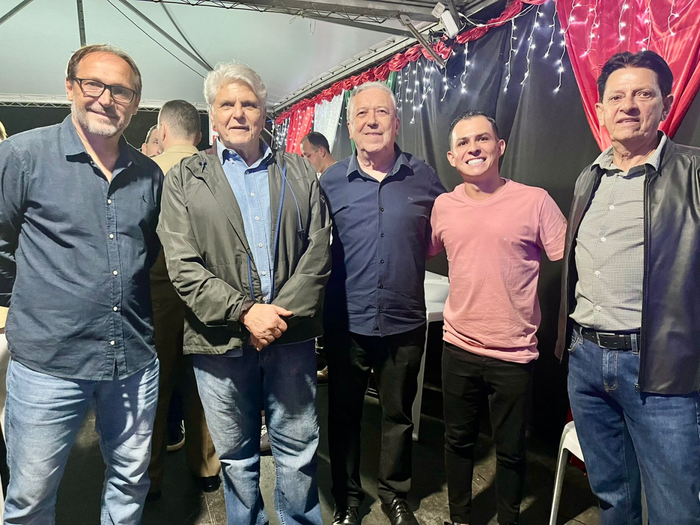 Inaugurado o novo calçadão de Araranguá - Blog Beth João - 4oito