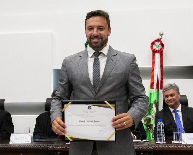 TRE promove diplomação dos eleitos - Política - 4oito
