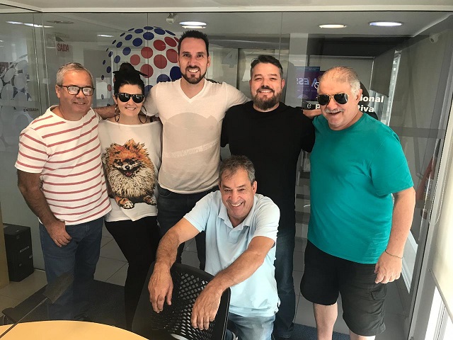 Roberto garante: não levou muito frango na carreira - Variedades - 4oito