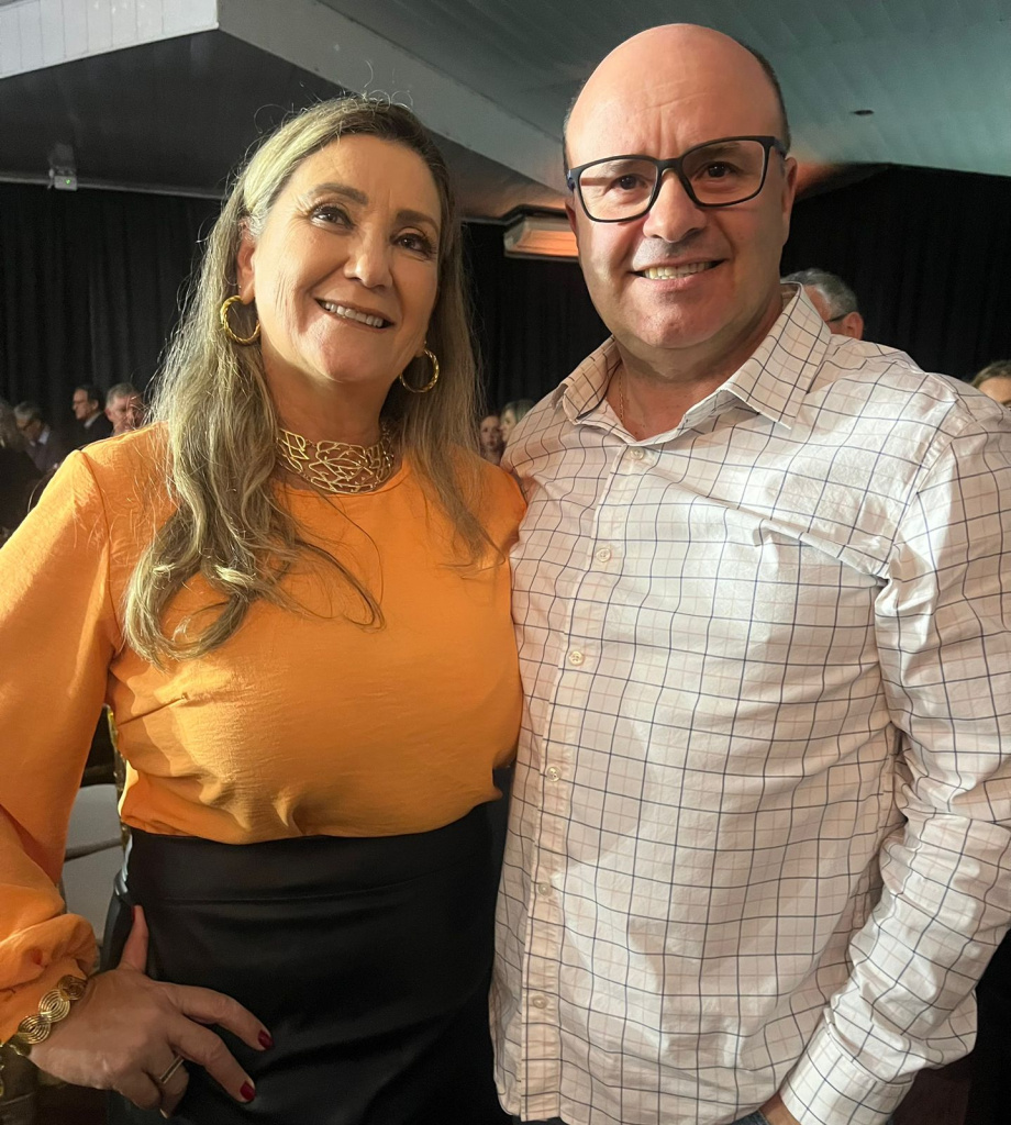 Eve’Som 50 anos foi coroada de sucesso - Blog Beth João - 4oito